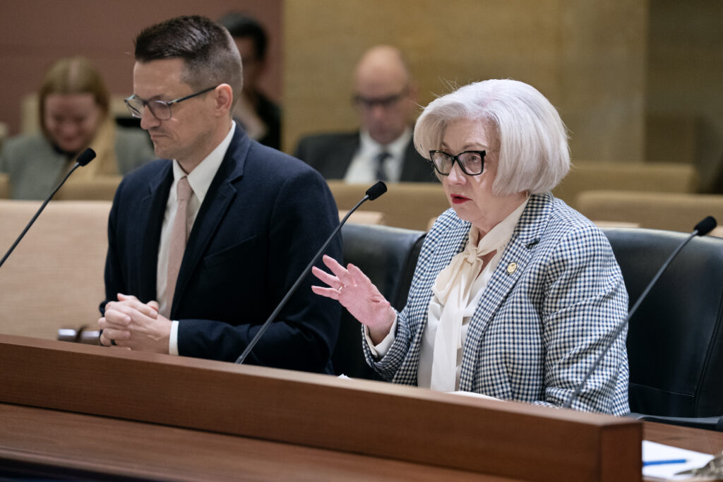 Nelson: Senate approves bipartisan bill protect commercial divers ...